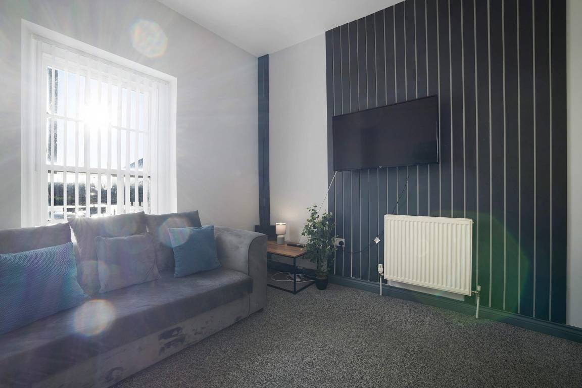 Apartment ∙ 5 Bedrooms ∙ 9 Guests - Hartlepool