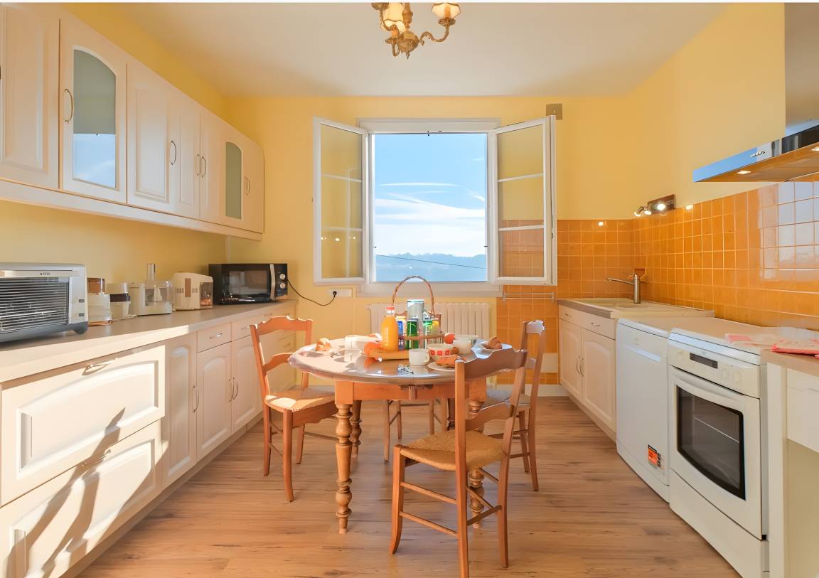 140 M² Maison De Vacances ∙ 3 Chambres ∙ 6 Personnes - Périgueux