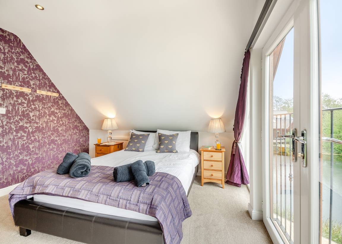 Chalet ∙ 2 Bedrooms ∙ 4 Guests - Bangor