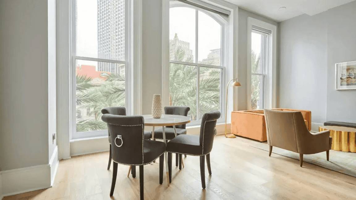 929 M² Hotel ∙ 3 Bedrooms ∙ 6 Guests - New Orleans, LA