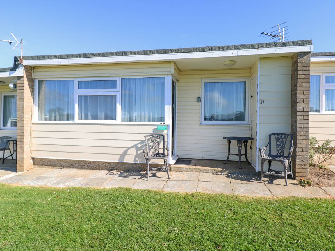 Cottage ∙ 2 Bedrooms ∙ 4 Guests - Hemsby