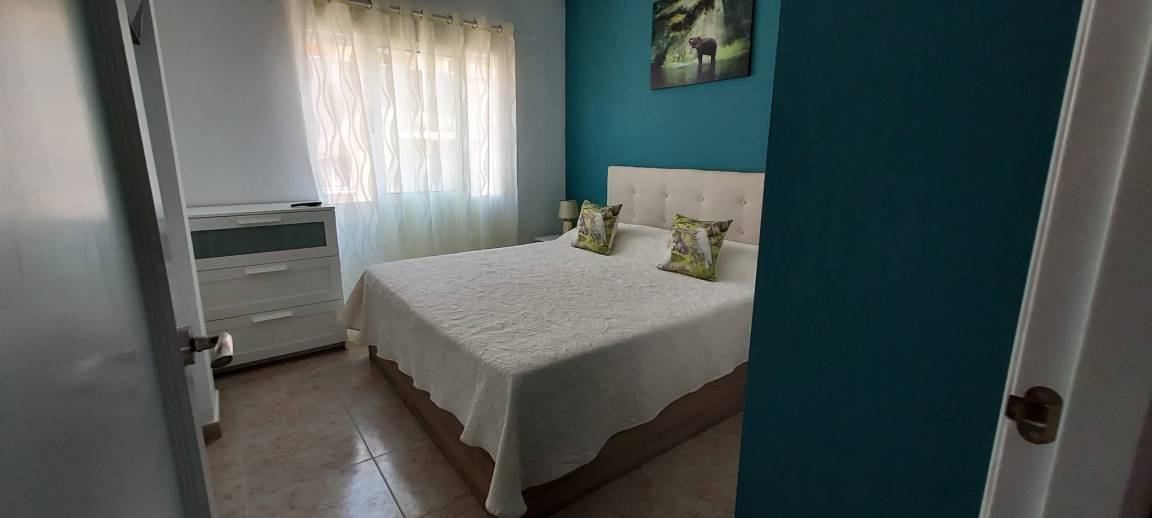 55 M² Apartamento ∙ 1 Habitación ∙ 4 Huéspedes - Torrevieja