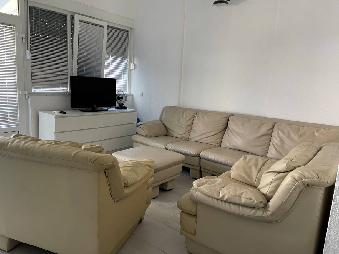 80 M² Ferienwohnung ∙ 2 Schlafzimmer ∙ 4 Gäste - Neum