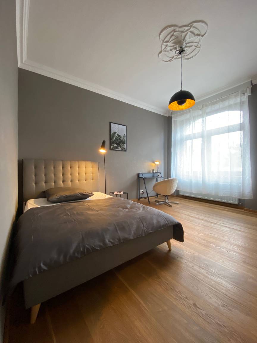 85 M² Private Room ∙ 1 Bedroom ∙ 1 Guest - Frankfurt