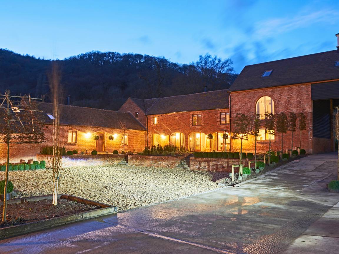 Cottage ∙ 4 Bedrooms ∙ 8 Guests - Ledbury