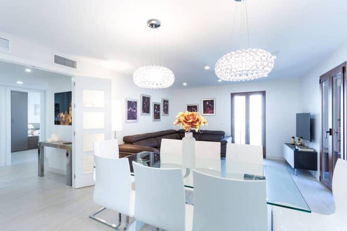 130 M² Appartement ∙ 4 Chambres ∙ 5 Personnes - Séville