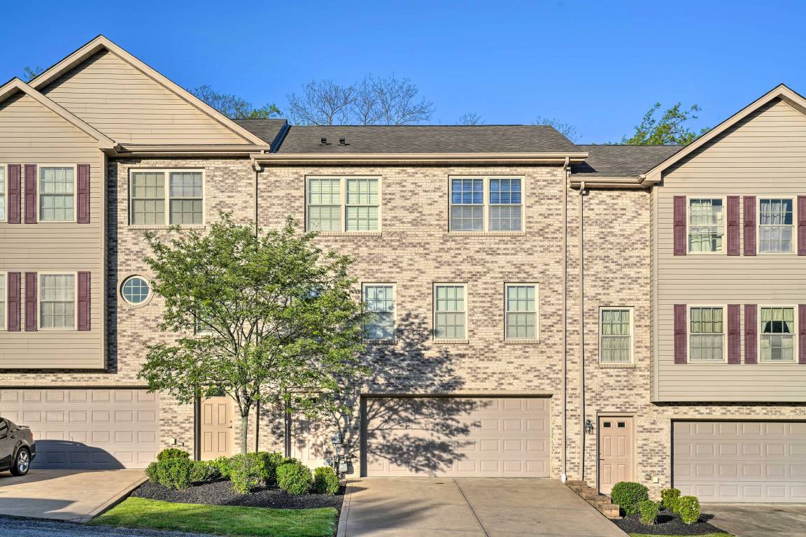 130 M² Apartment ∙ 3 Bedrooms ∙ 6 Guests - Monroeville, PA