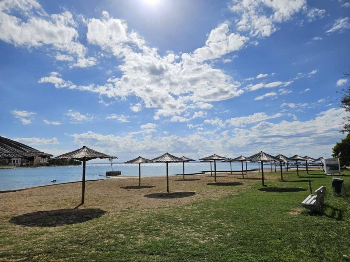 24 M² Camping ∙ 2 Bedrooms ∙ 6 Guests - Privlaka