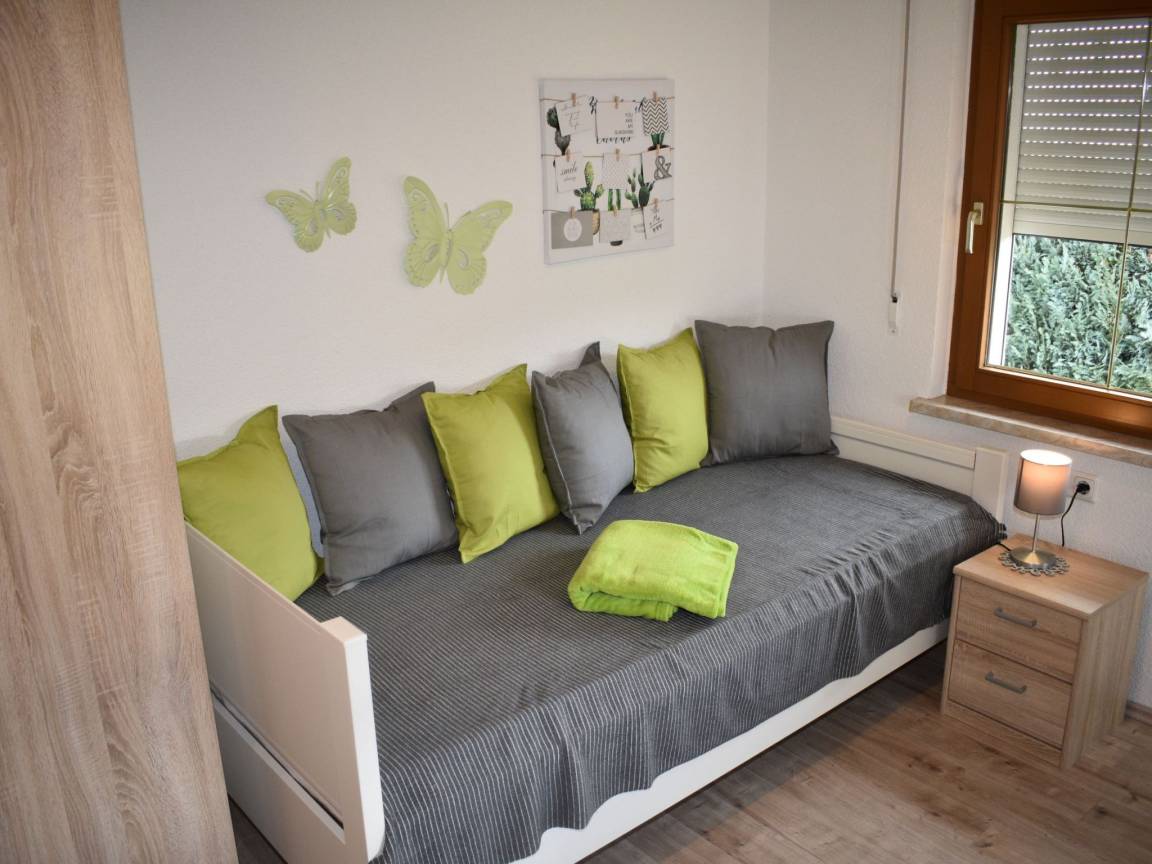 60 M² Ferienwohnung ∙ 2 Schlafzimmer ∙ 4 Gäste - Bad Brambach