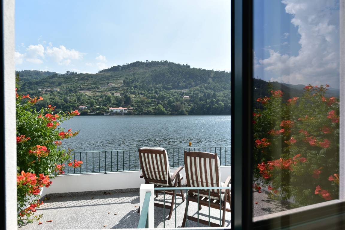 180 M² Villa ∙ 3 Chambres ∙ 6 Personnes - Baião