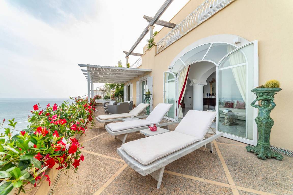 300 M² Villa ∙ 4 Bedrooms ∙ 10 Guests - Praiano