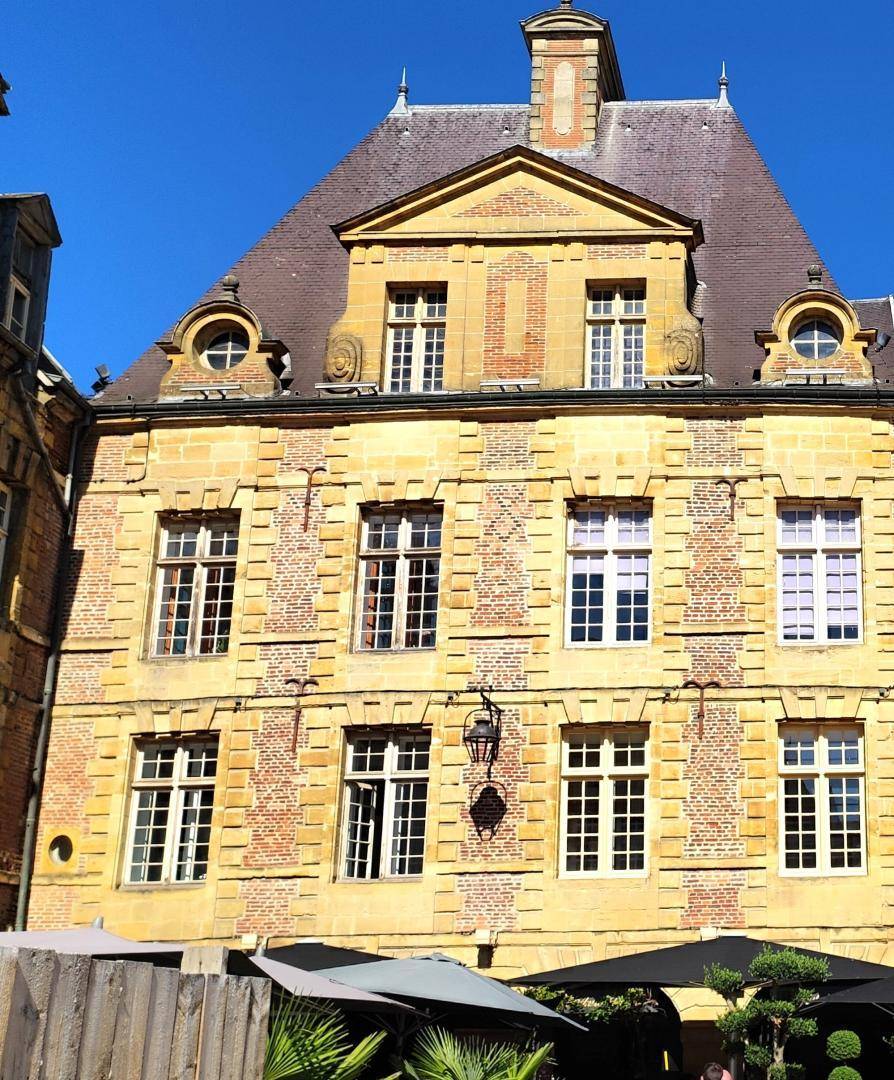 45 M² Gîte ∙ 1 Chambre ∙ 2 Personnes - Charleville-Mézières