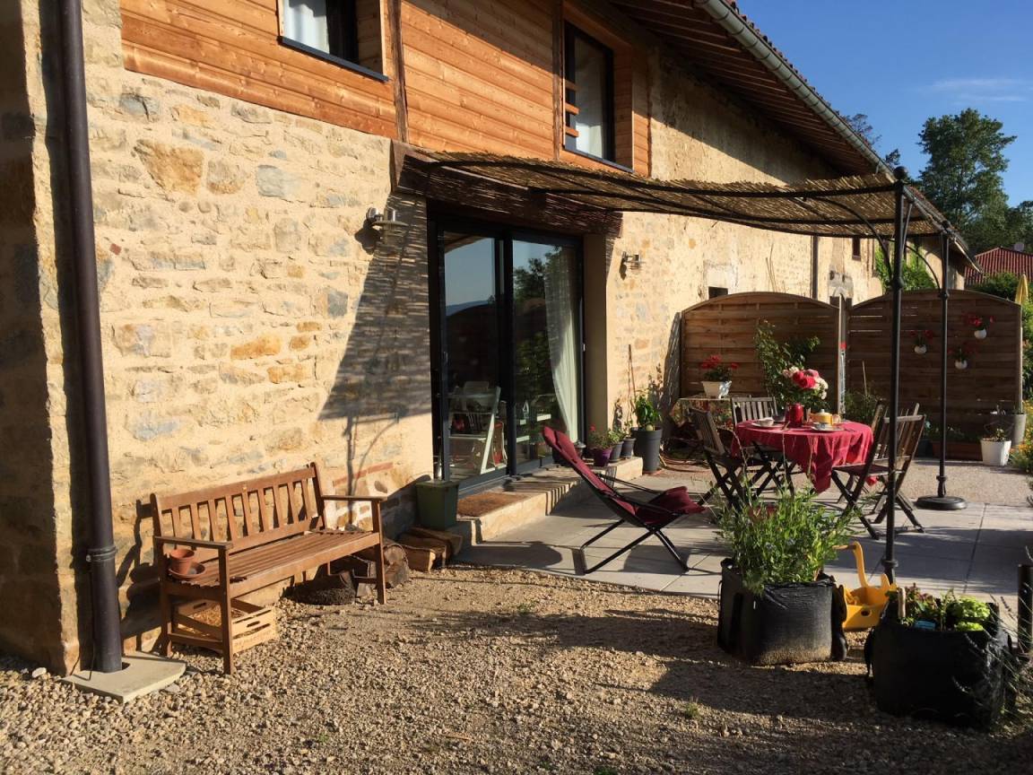 90 M² Gîte ∙ 2 Chambres ∙ 6 Personnes - Ain
