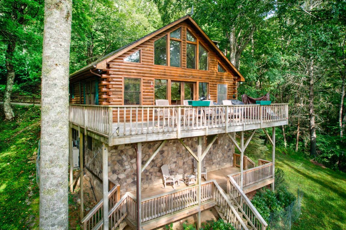 Cabin ∙ 3 Bedrooms ∙ 8 Guests - Beech Mountain, NC