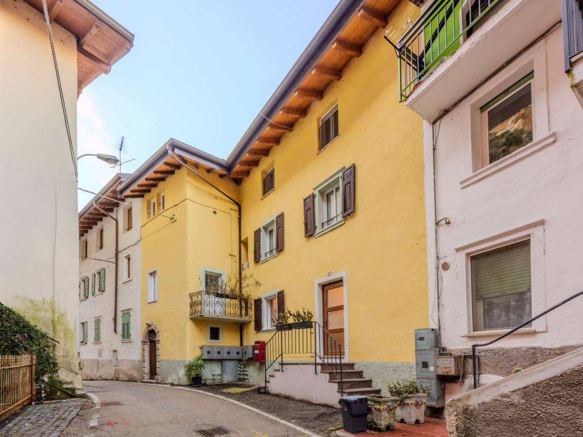 48 M² Ferienwohnung ∙ 1 Schlafzimmer ∙ 4 Gäste - Nago-Torbole