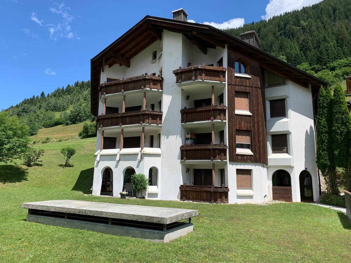85 M² Appartement ∙ 2 Chambres ∙ 4 Personnes - Savognin