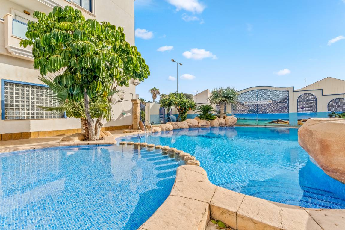 65 M² Apartament ∙ 2 Sypialnie ∙ 4 Gości - Cabo Roig