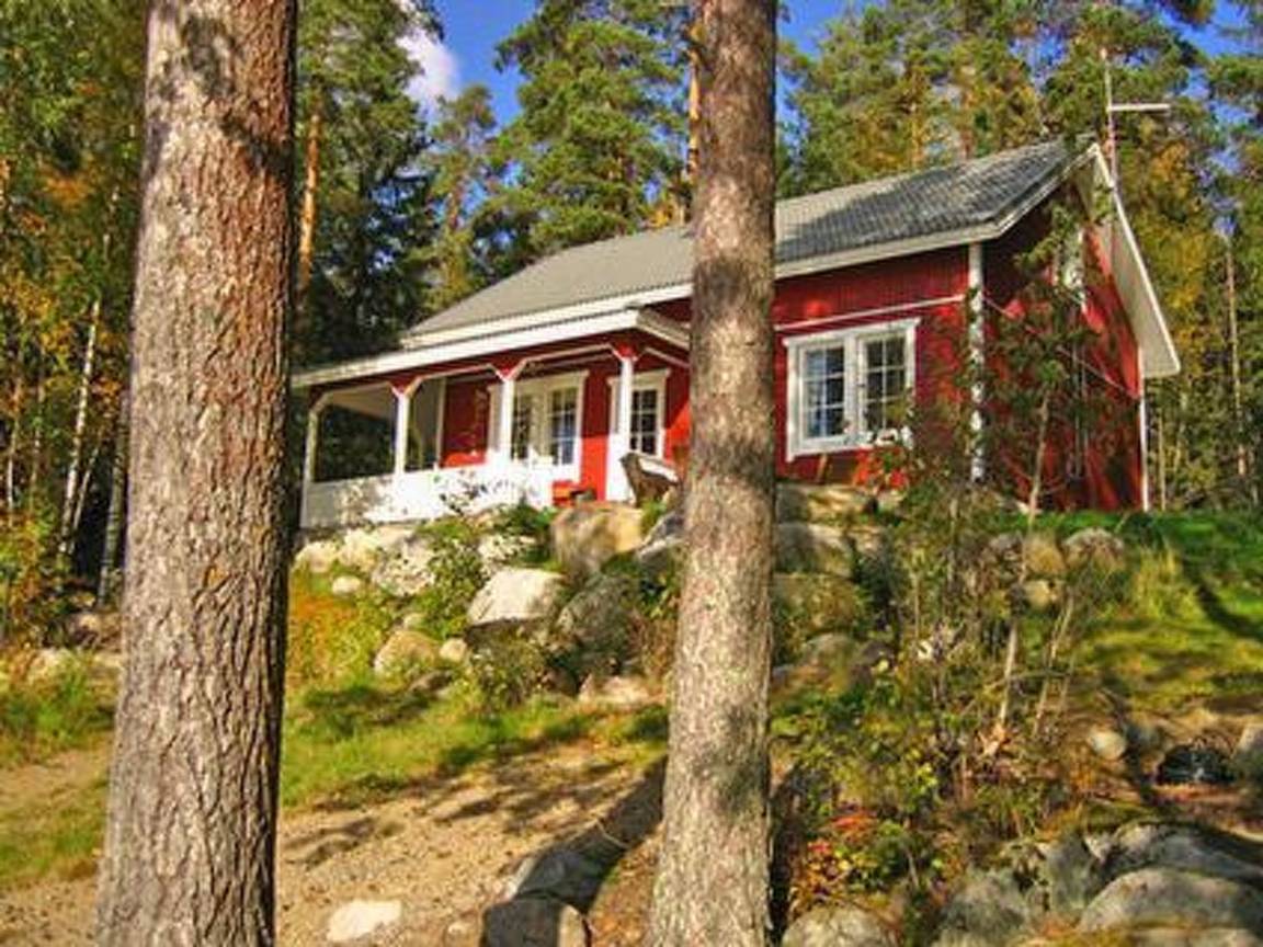 105 M² Talo ∙ 3 Makuuhuonetta ∙ 8 Vierasta - Hauho