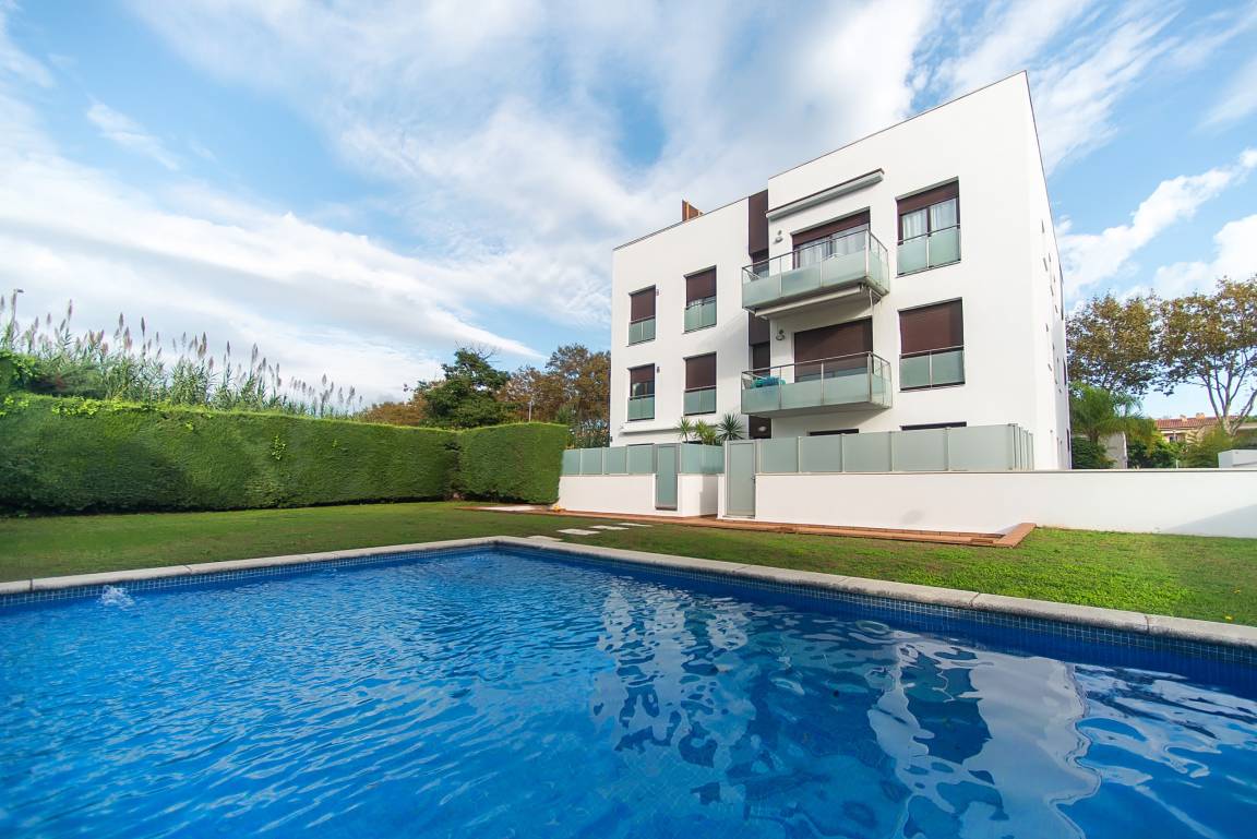 76 M² Apartment ∙ 3 Bedrooms ∙ 6 Guests - Costa Brava (Spanyolország)