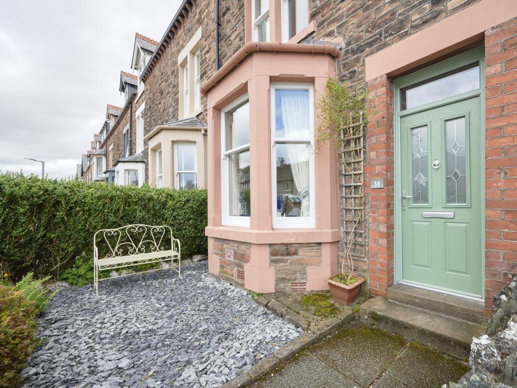 Cottage ∙ 4 Bedrooms ∙ 9 Guests - Keswick