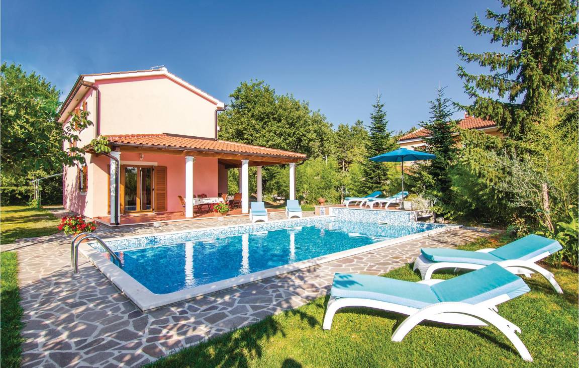 119 M² Ferienhaus ∙ 4 Schlafzimmer ∙ 8 Gäste - Pazin