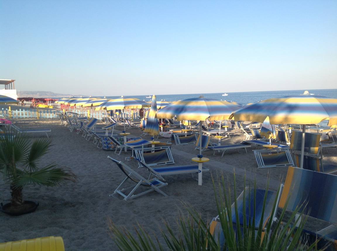 60 M² Appartamento ∙ 2 Camere Da Letto ∙ 4 Ospiti - Locri