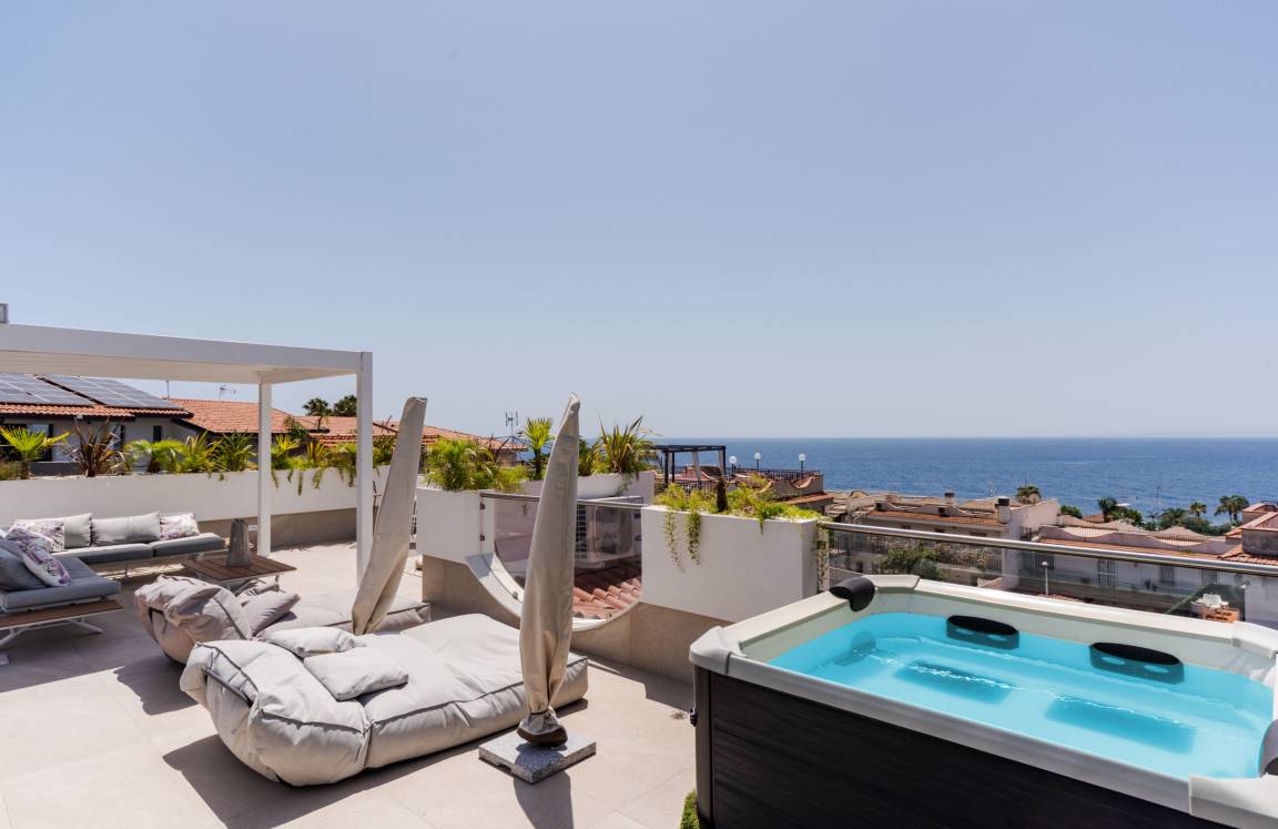 60 M² Appartement ∙ 1 Chambre ∙ 4 Personnes - Aci Castello