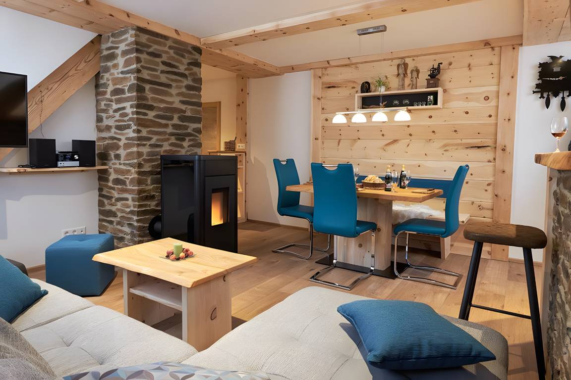 80 M² Ferienwohnung ∙ 2 Schlafzimmer ∙ 4 Gäste - Unterkirnach