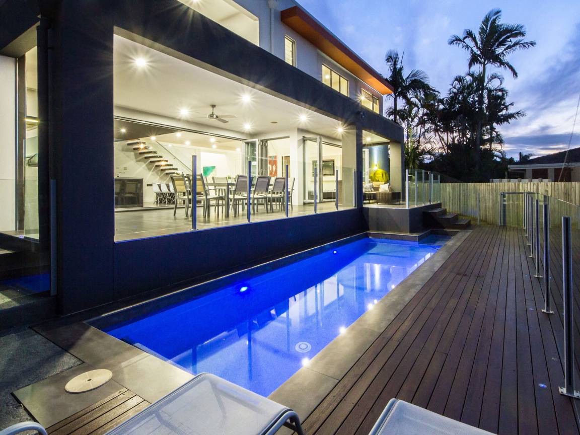 316 M² Casa ∙ 5 Habitaciones ∙ 11 Huéspedes - Surfers Paradise