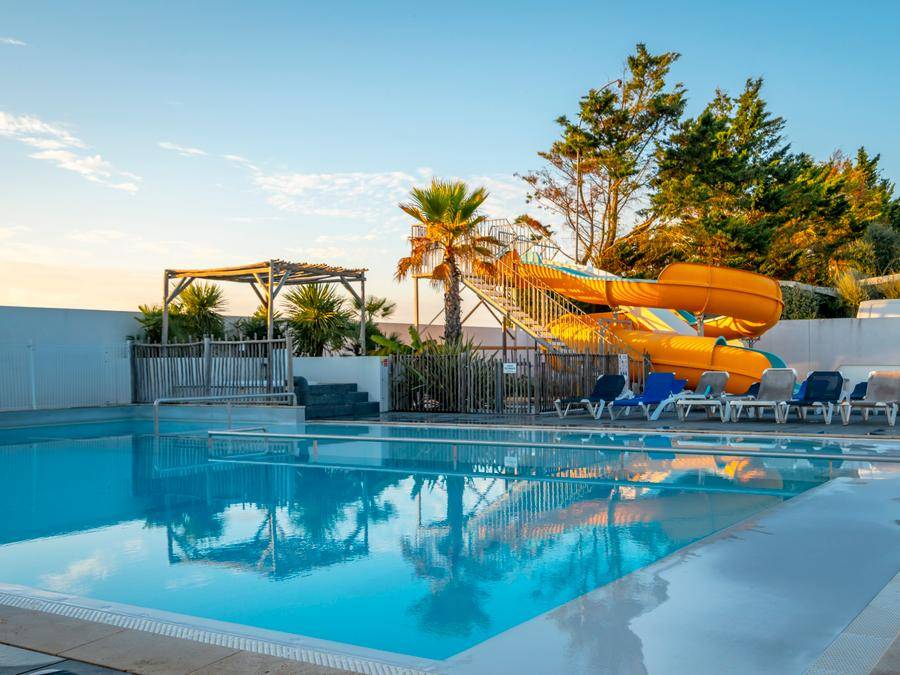 31 M² Caravan ∙ 2 Bedrooms ∙ 6 Guests - Île de Ré
