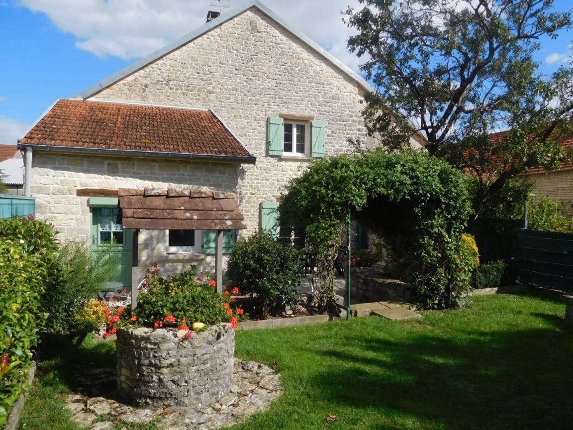 160 M² Gîte ∙ 3 Chambres ∙ 7 Personnes - Haute-Marne