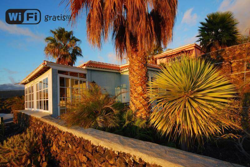 70 M² Ferienhaus ∙ 2 Schlafzimmer ∙ 4 Gäste - La Palma