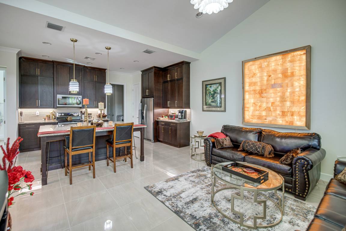 134 M² Cottage ∙ 2 Bedrooms ∙ 6 Guests - Naples, FL