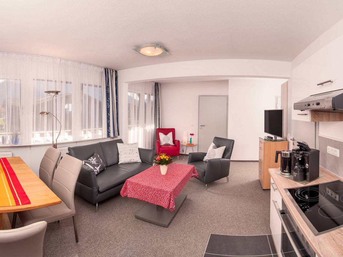 60 M² Ferienwohnung ∙ 2 Schlafzimmer ∙ 5 Gäste - Schneizlreuth