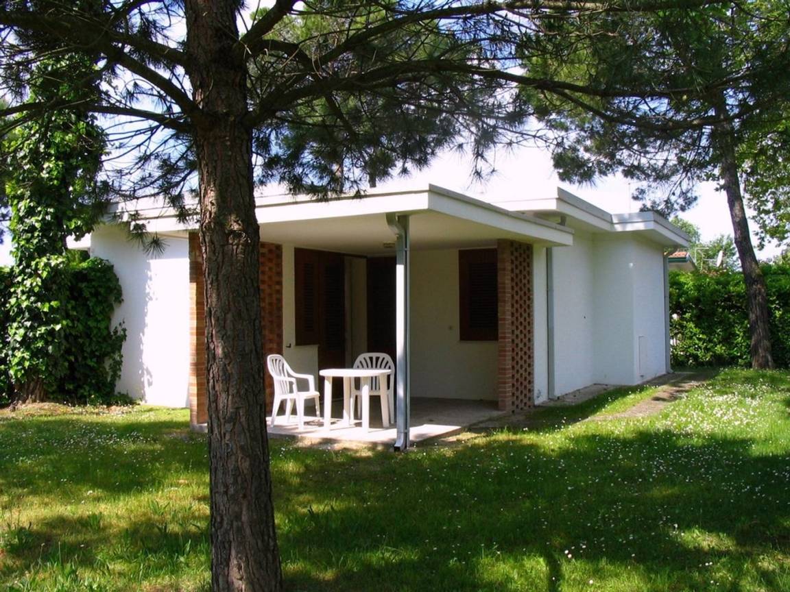70 M² Villa ∙ 4 Bedrooms ∙ 8 Guests - Bibione Pineda