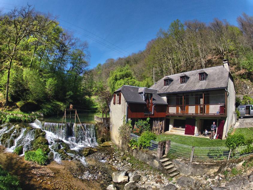85 M² Gîte ∙ 2 Bedrooms ∙ 6 Guests - Pyrenees