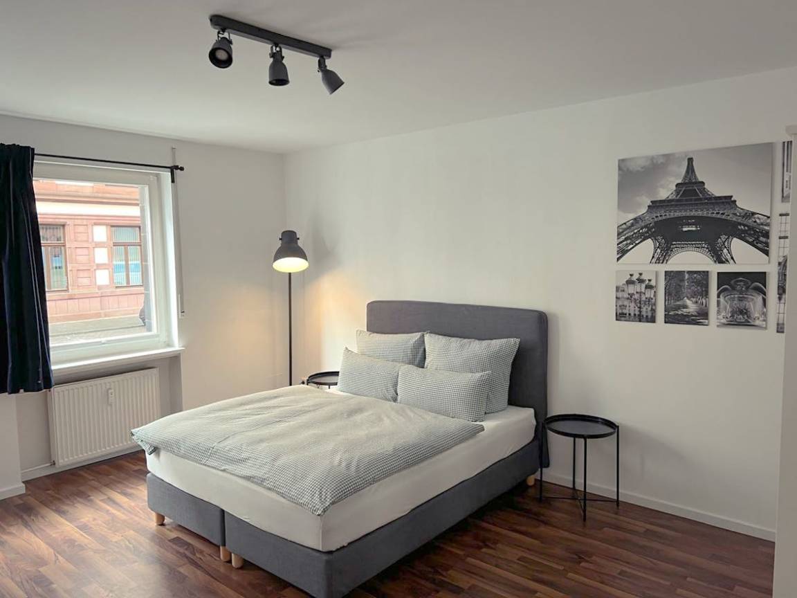 70 M² Privatzimmer ∙ 1 Schlafzimmer ∙ 1 Gast - Frankfurt am Main