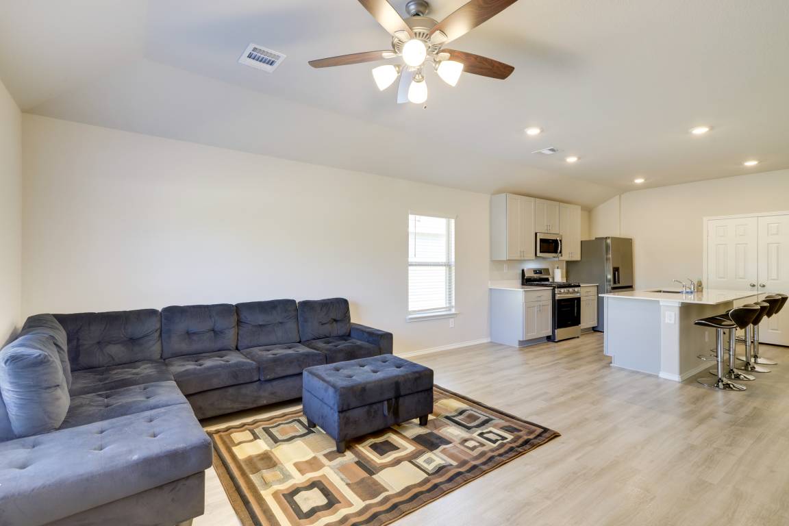 137 M² House ∙ 4 Bedrooms ∙ 8 Guests - Spring, TX