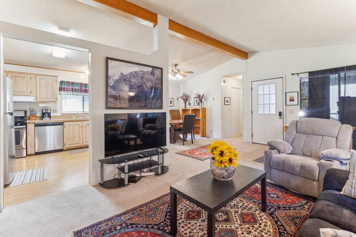 95 M² Cabin ∙ 2 Bedrooms ∙ 6 Guests - Yosemite National Park, CA
