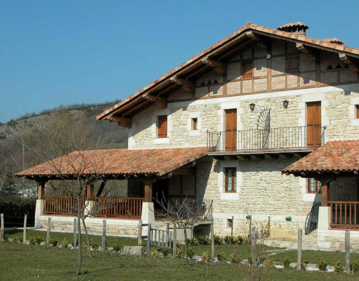 250 M² Maison De Vacances ∙ 6 Chambres ∙ 11 Personnes - Pampelune