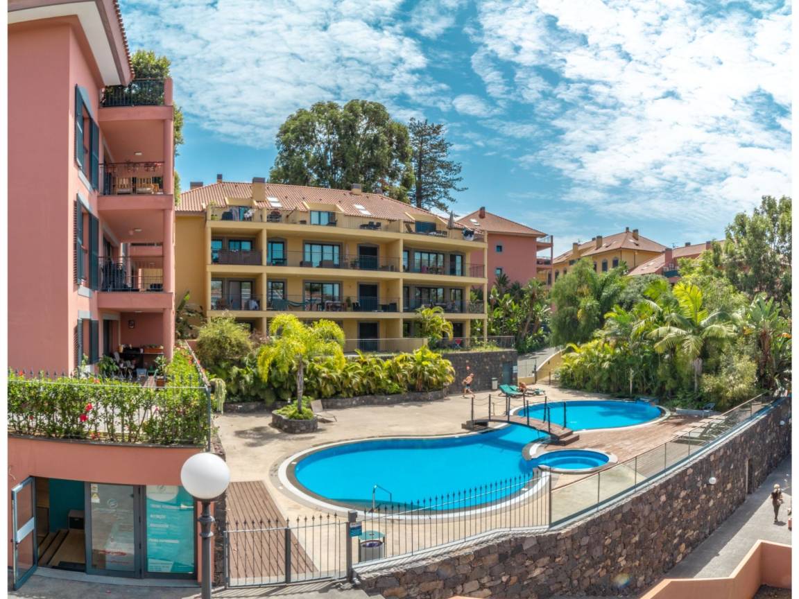 100 M² Apartment ∙ 2 Bedrooms ∙ 4 Guests - Funchal
