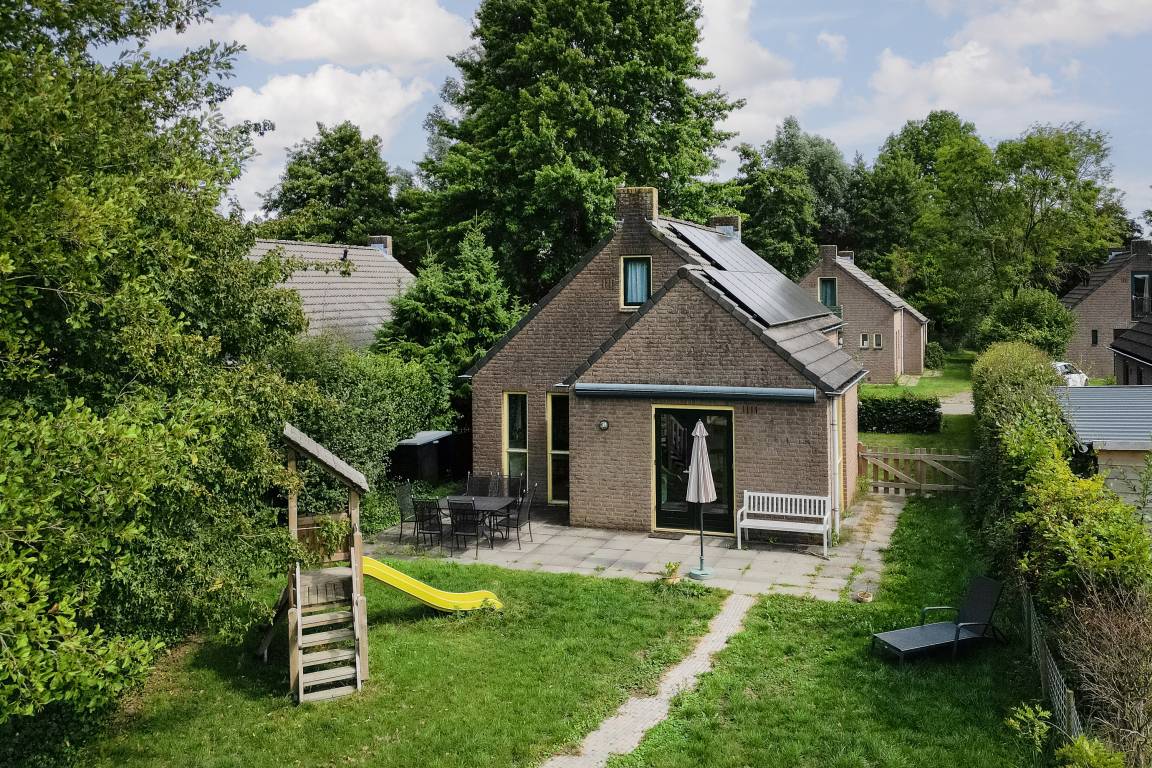 100 M² Huis ∙ 3 Slaapkamers ∙ 6 Gasten - Wijchen