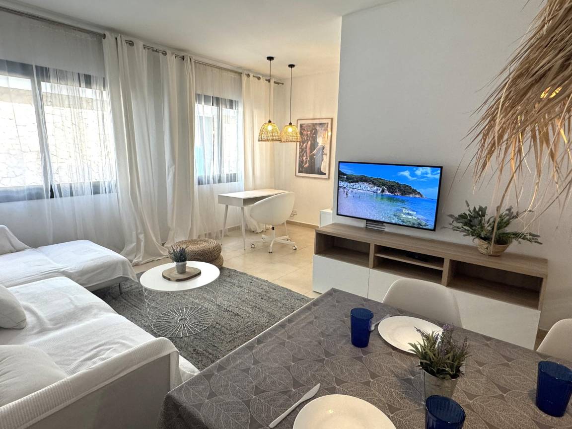 70 M² Appartement ∙ 3 Chambres ∙ 6 Personnes - Begur