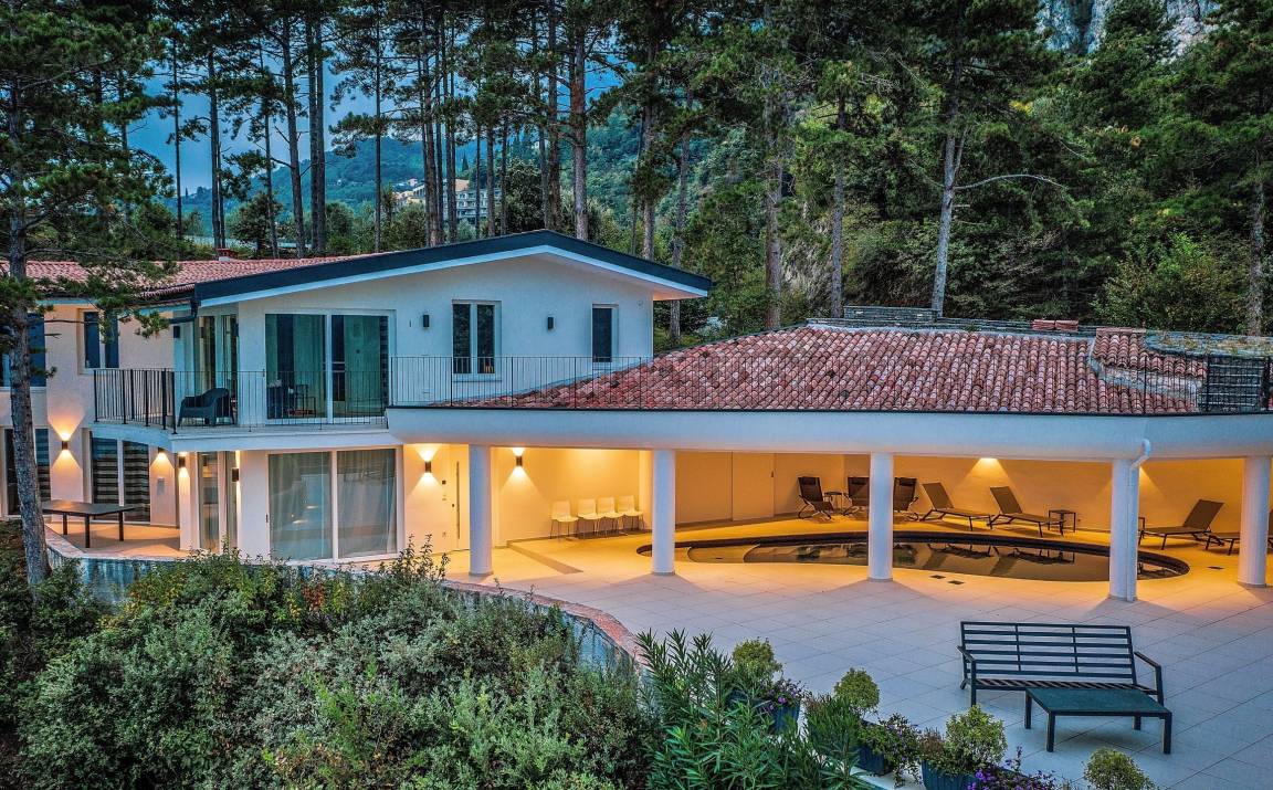 300 M² Villa ∙ 3 Schlafzimmer ∙ 6 Gäste - Limone sul Garda