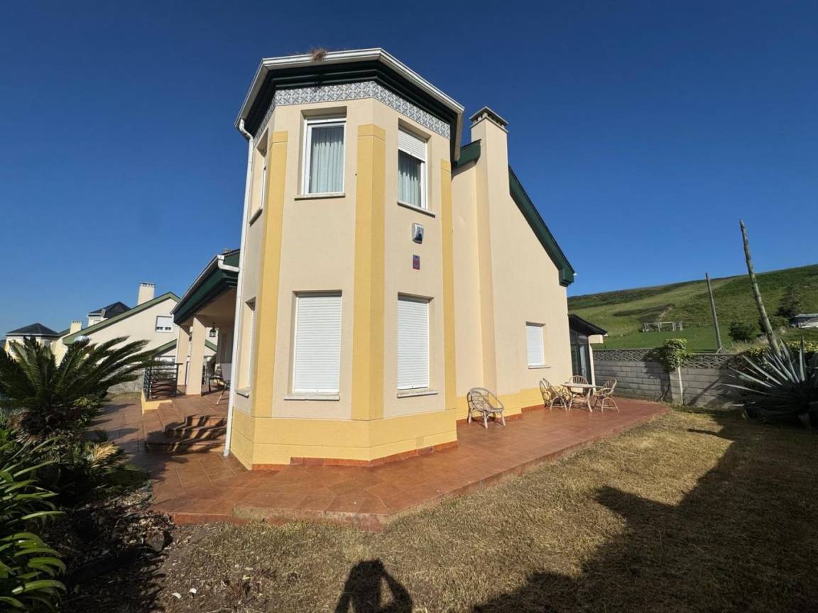 320 M² Villa ∙ 4 Schlafzimmer ∙ 8 Gäste - Santander