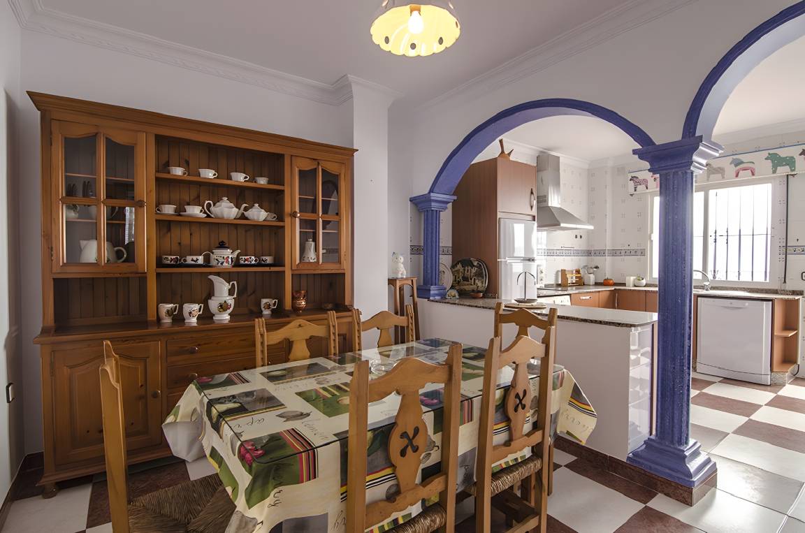 140 M² Ferienhaus ∙ 4 Schlafzimmer ∙ 6 Gäste - El Palmar de Vejer