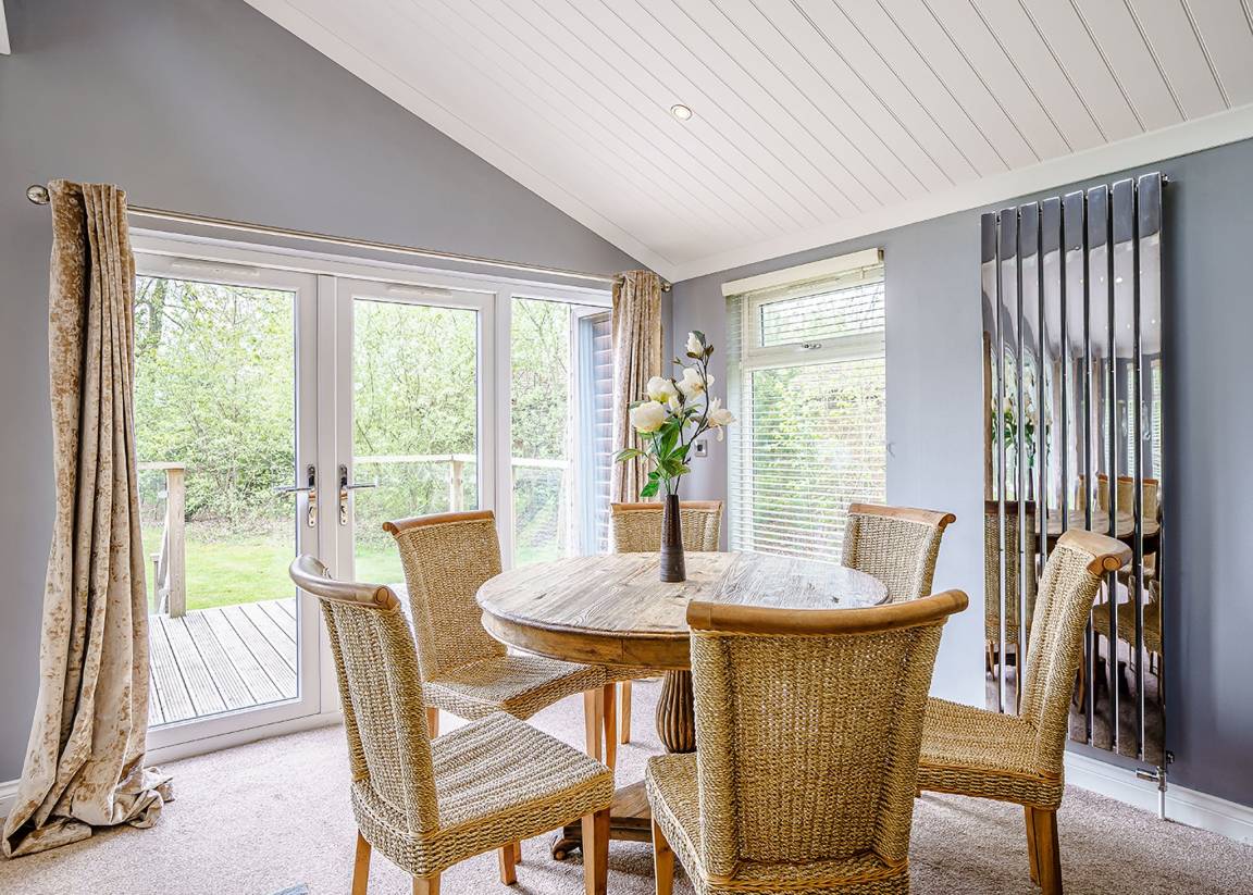 Chalet ∙ 1 Bedroom ∙ 6 Guests - Cheshire