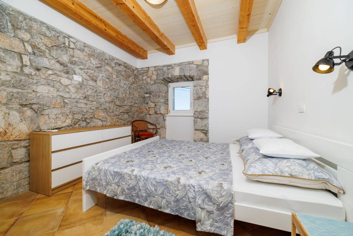 120 M² House ∙ 2 Bedrooms ∙ 6 Guests - Krk