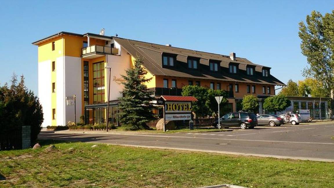 20 M² Hotel ∙ 1 Bedroom ∙ 4 Guests - Cottbus