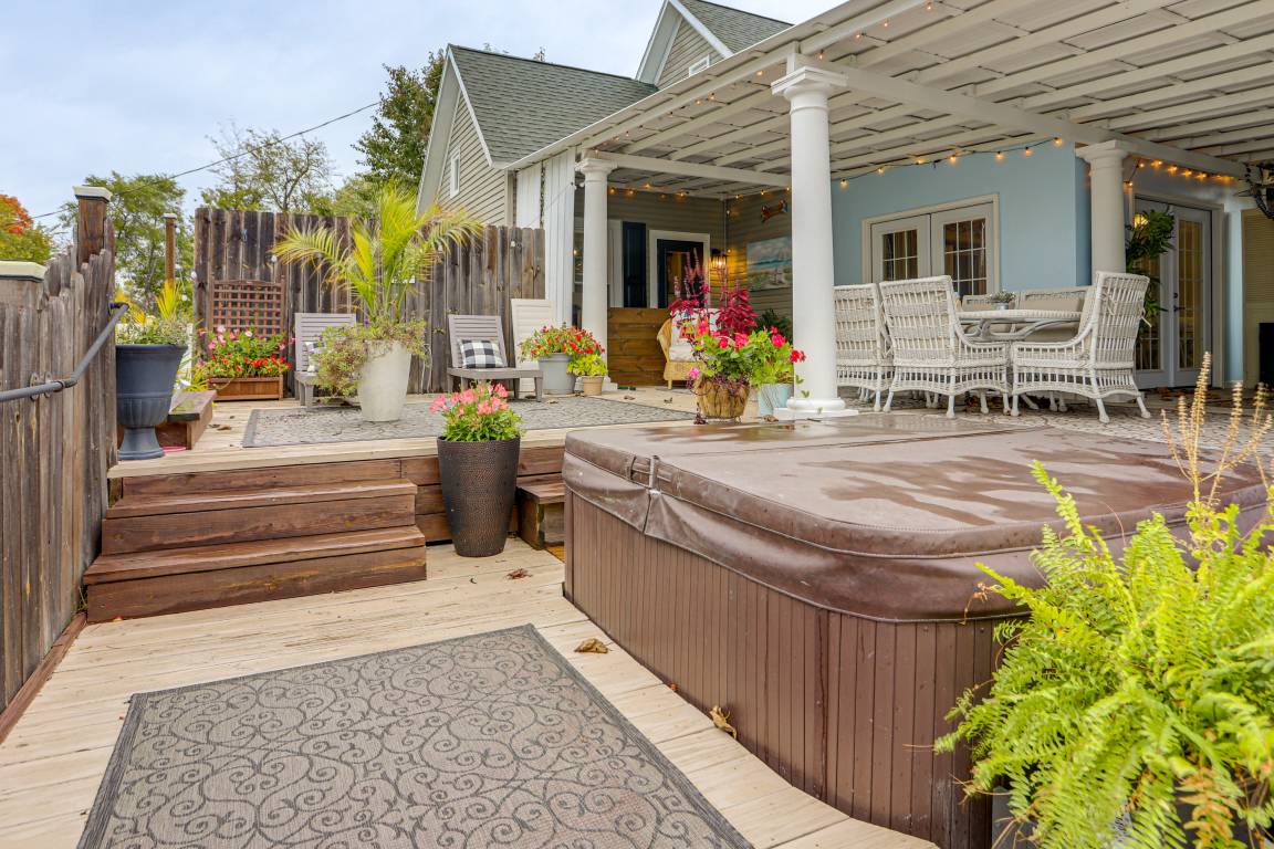 205 M² House ∙ 4 Bedrooms ∙ 10 Guests - Sandusky, OH